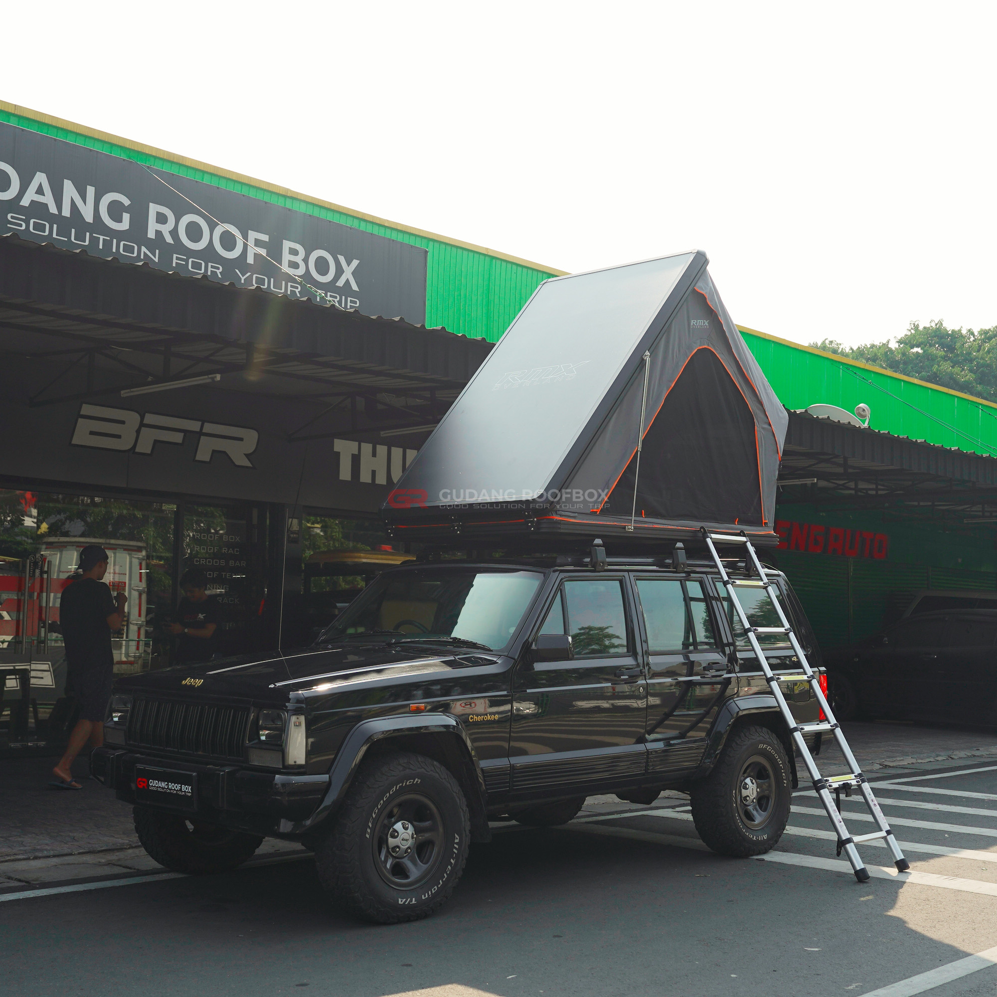 Car Roof Top Tent Tenda Atas Mobil Roof Tent Tenda Camping Mobil RMX ...